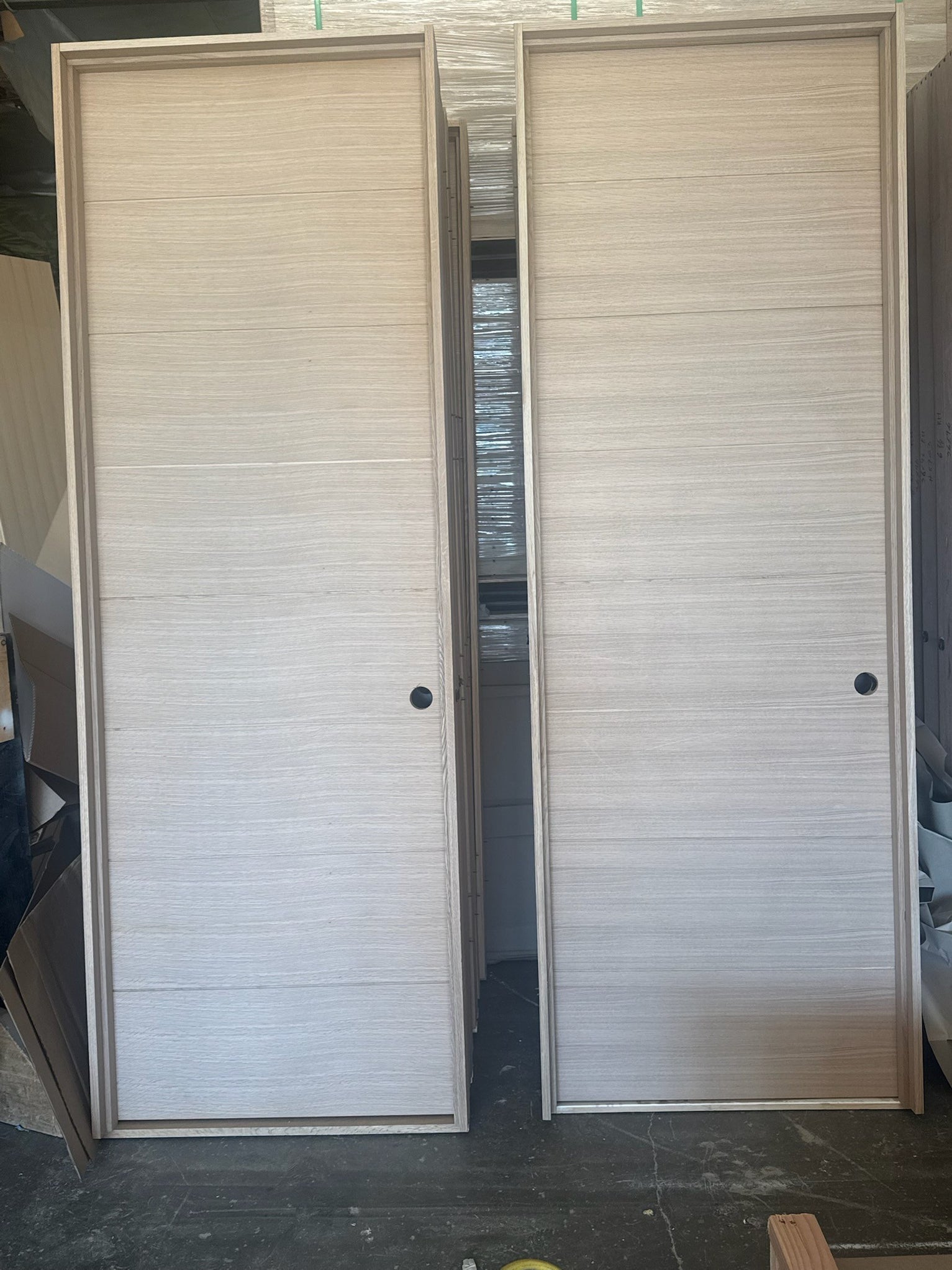 Horizon - Interior Modern White Oak Solid Wood Door (Horizontal Wood G ...