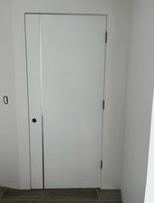 Axel - Interior Solid Core Primed White Door with Solid Aluminum Inlay ...